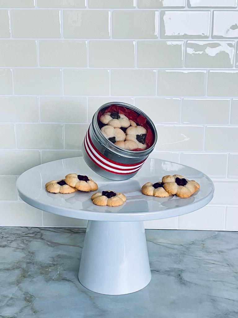 Small cylinder can (15 cookies) – Chocolitas